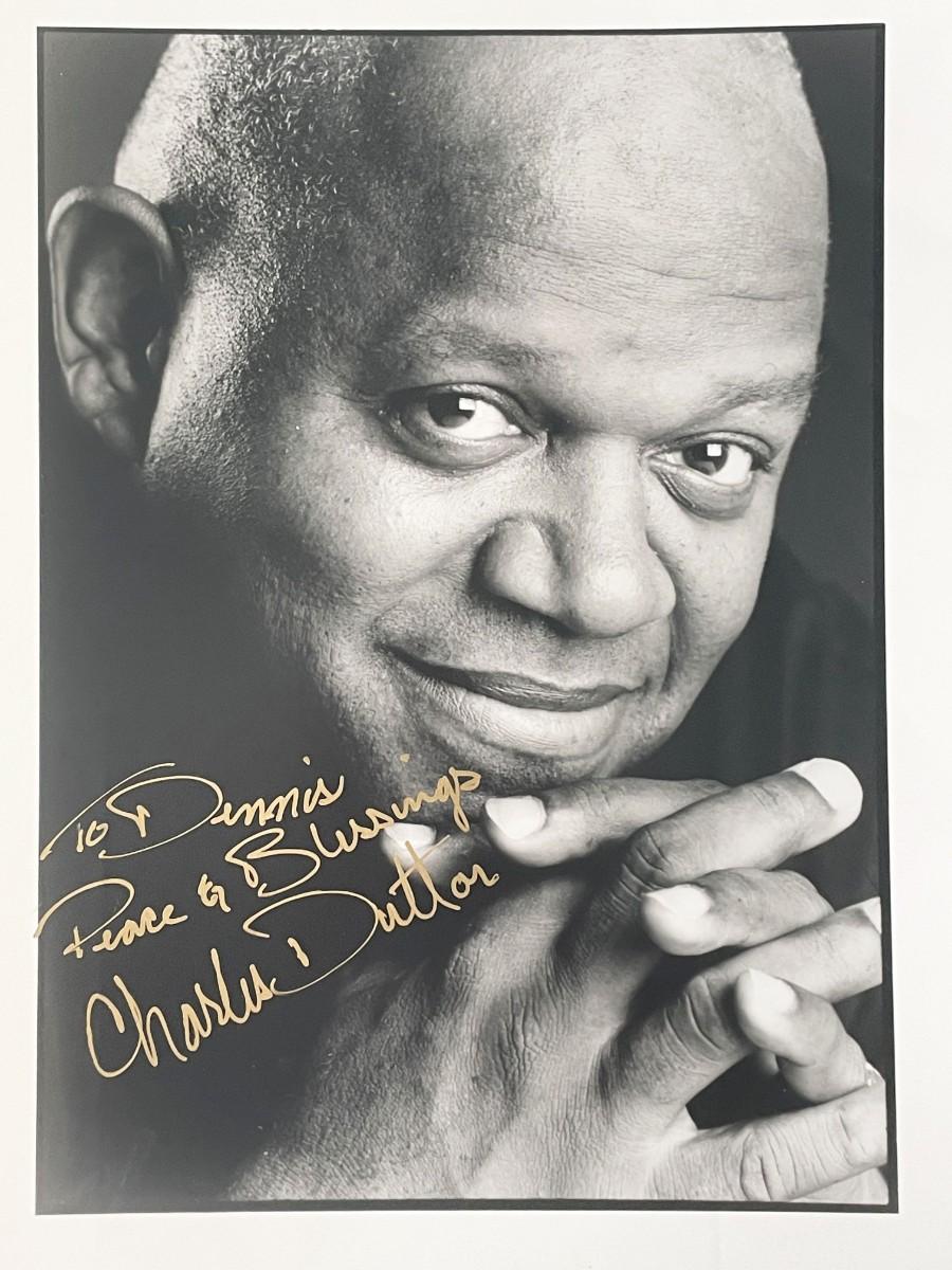 Alien actor Charles Dutton signed photo | EstateSales.org