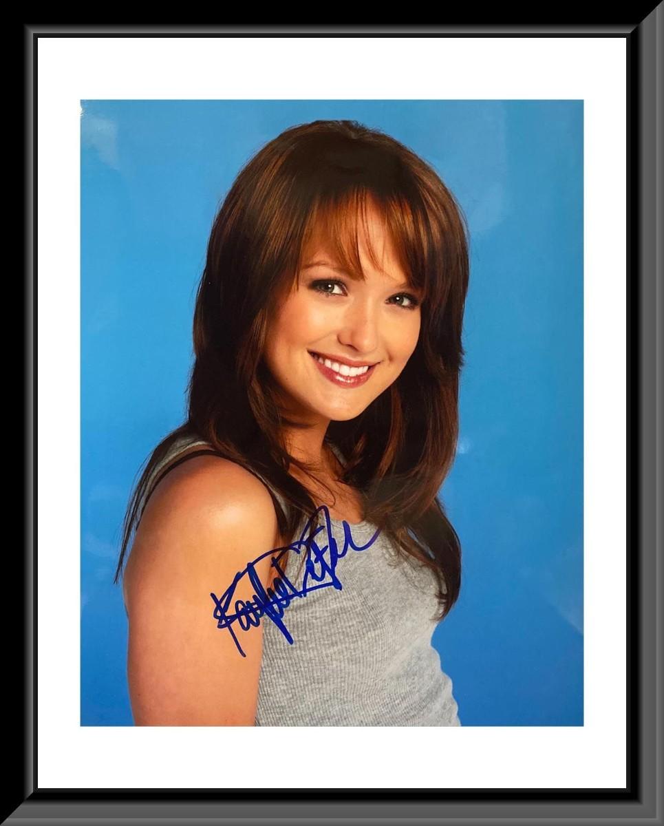 Kaylee DeFer Signed Photo. 8X10 Inches | EstateSales.org