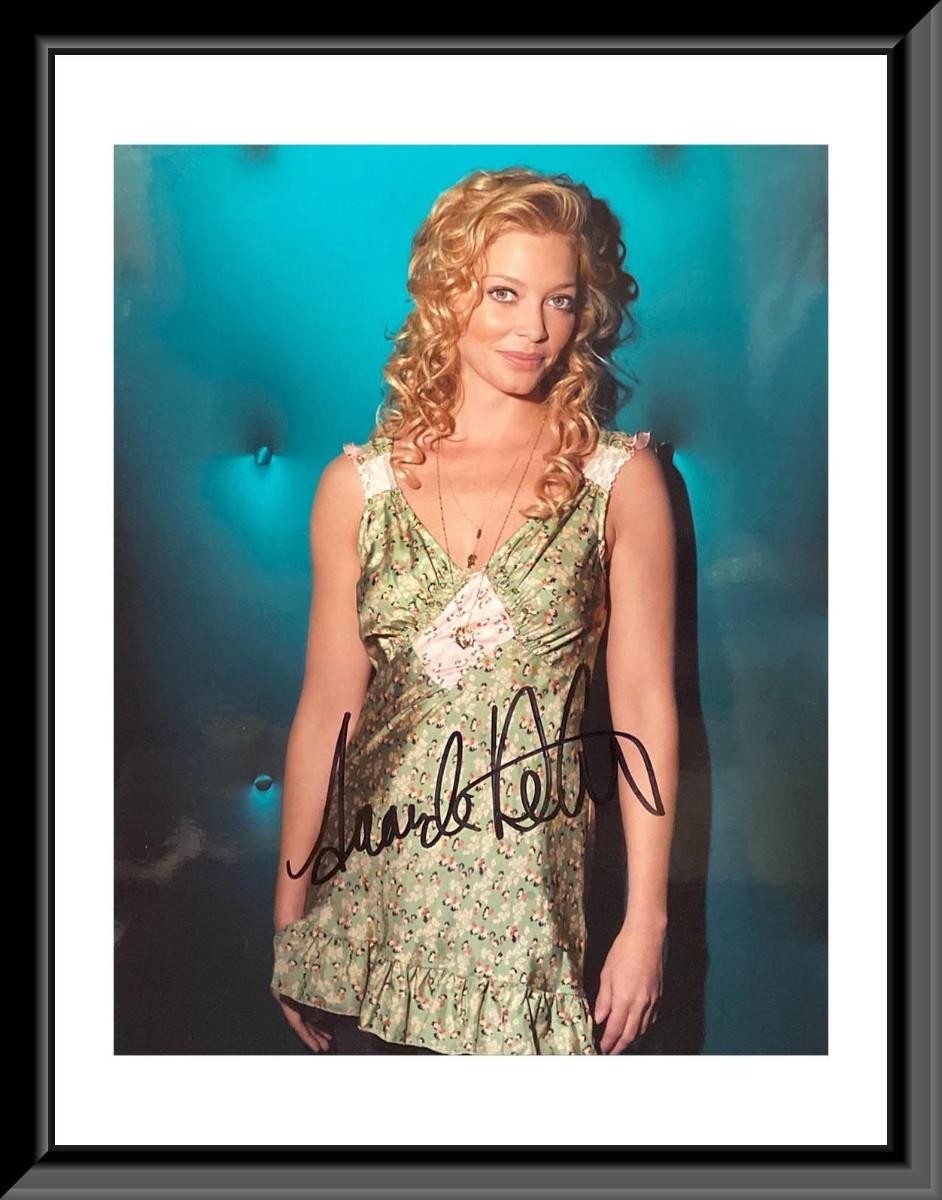 Amanda Detmer Signed Photo. 8X10 Inches | EstateSales.org