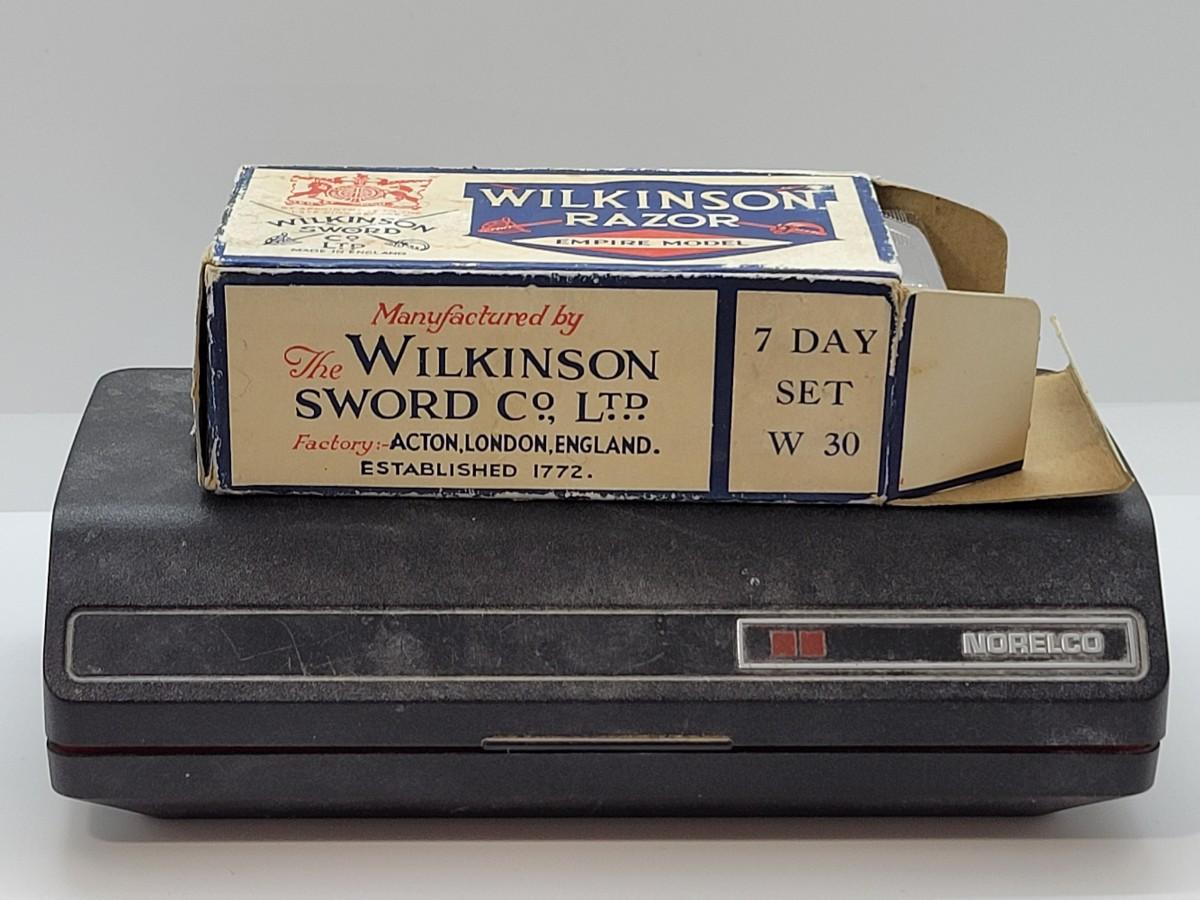 LOT 2: Vintage Wilkinson Razor Empire Model in Original Box & Norelco ...