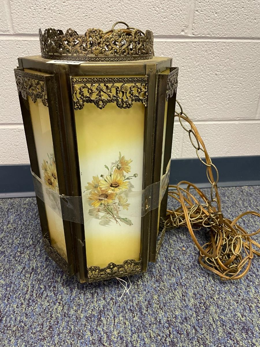 1970’s glass and metal swag lamp w/ daisies | EstateSales.org