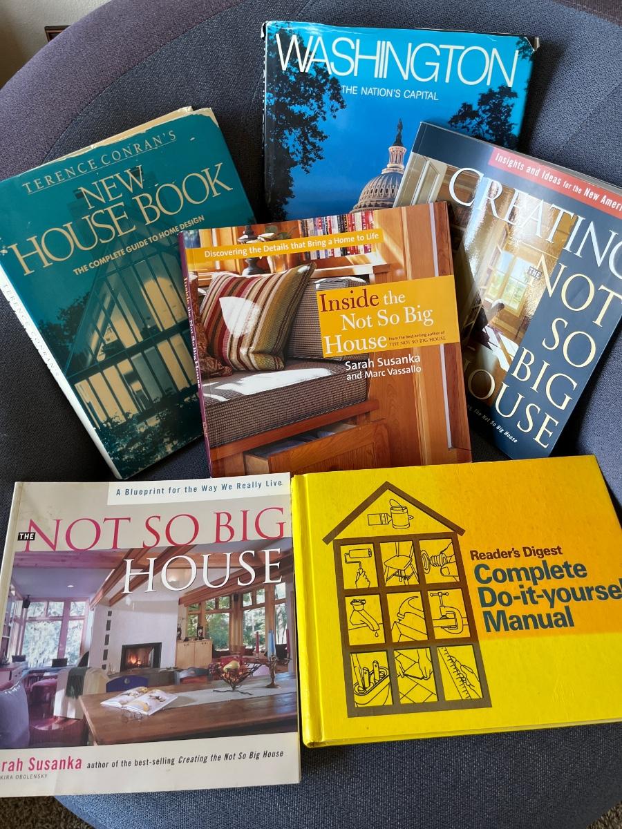 L101- books | EstateSales.org