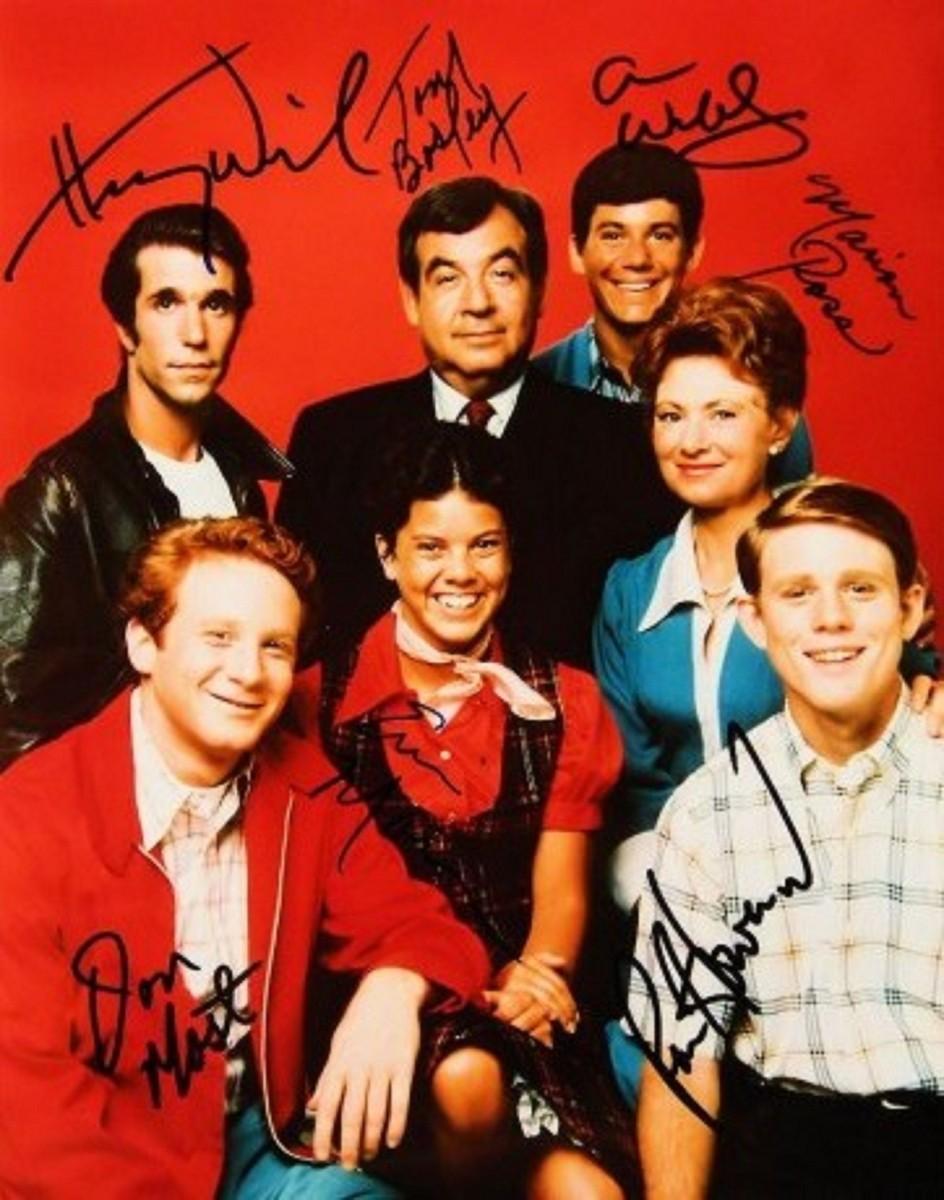 Happy Days signed cast promo photo | EstateSales.org