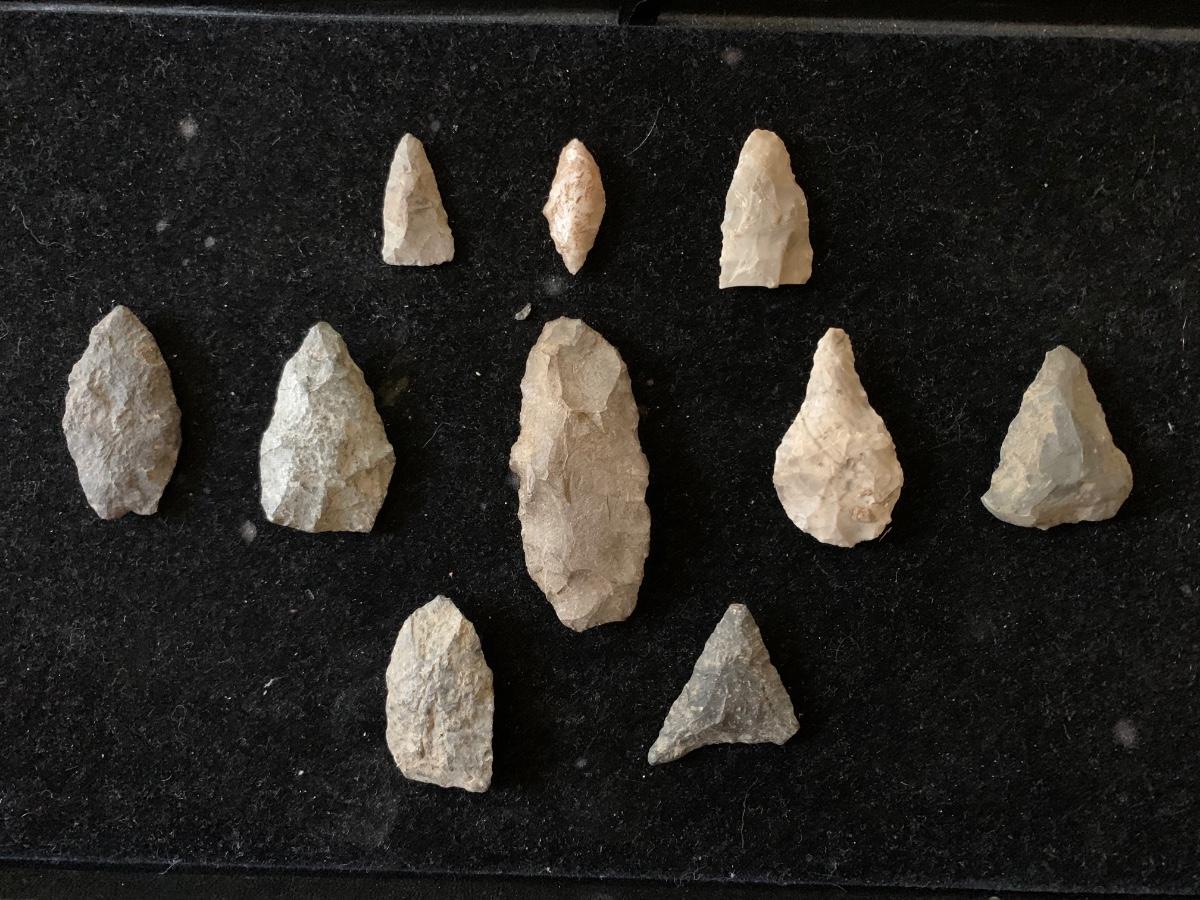 ARROWHEADS AND TOOLS | EstateSales.org