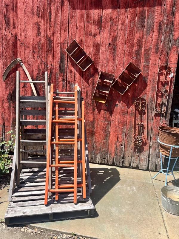 Primitive Barn Stuff, Yard Art, Vintage Farm Equipment, & Garden ...