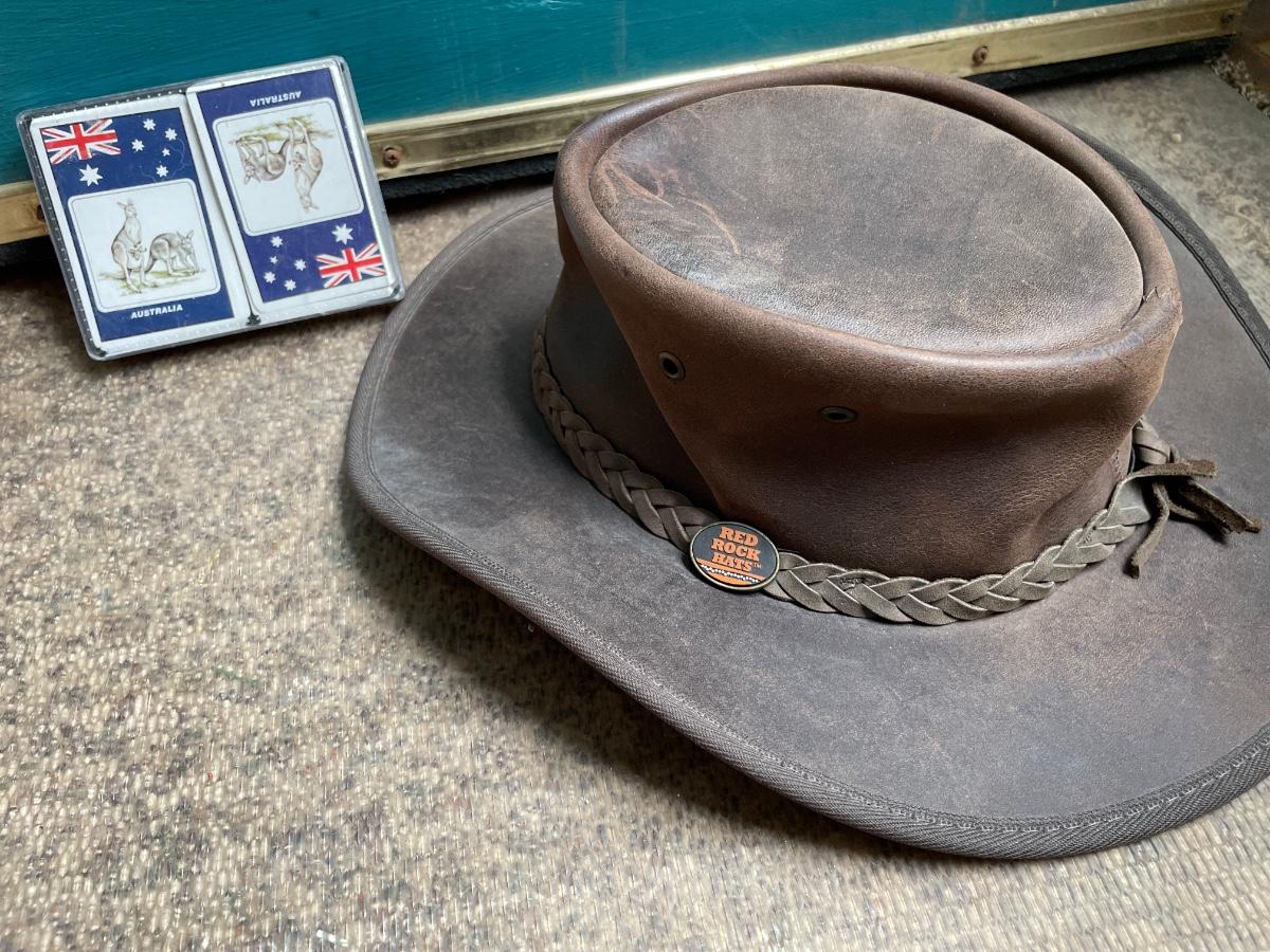 Red Rock Hat & cards | EstateSales.org