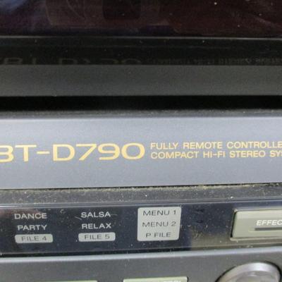 LBT-D790 Hi-Fi Stereo System | EstateSales.org