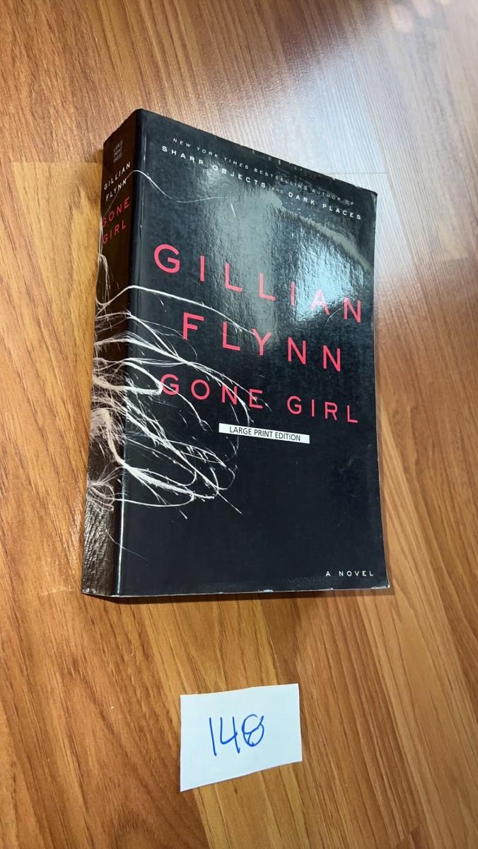 gone girl book | EstateSales.org