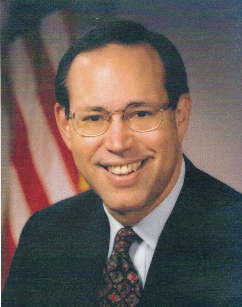 Bob Taft signed photo | EstateSales.org