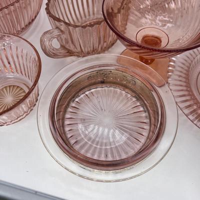Pink, Depression Glass Pattern: Old Cafe Pink by Anchor Hocking ...