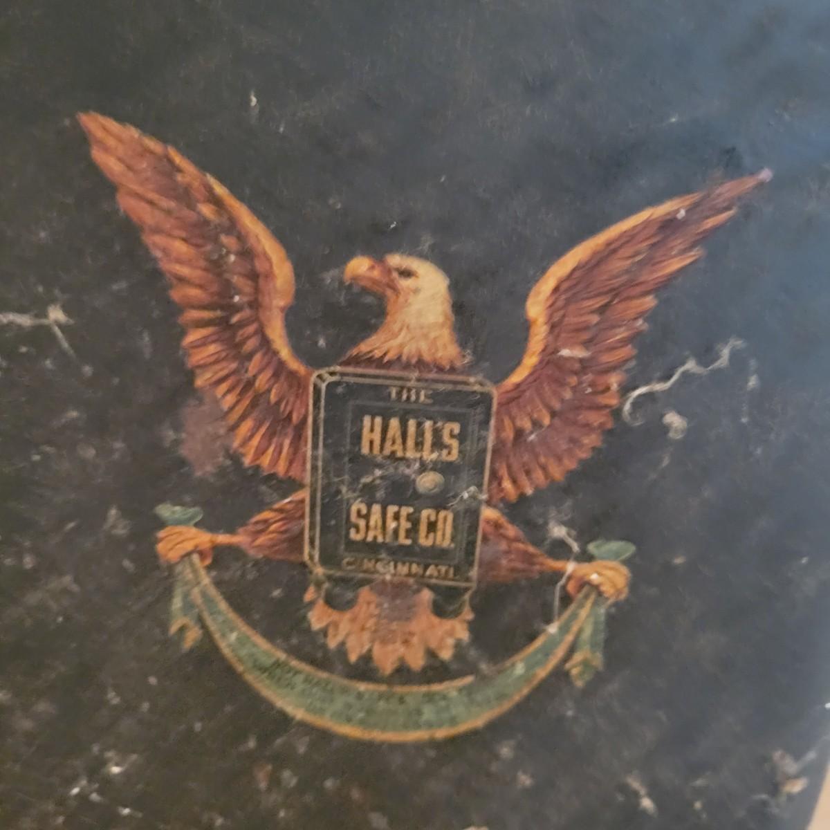 Hall's Safe Co Antique Safe (1G-DW) | EstateSales.org