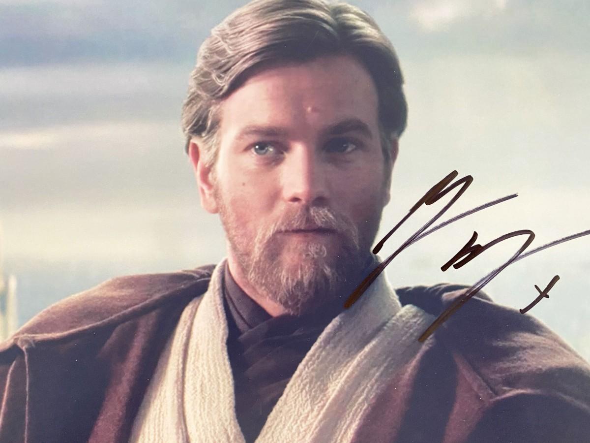 Star Wars Obi-Wan Kenobi Ewan McGregor signed movie photo | EstateSales.org