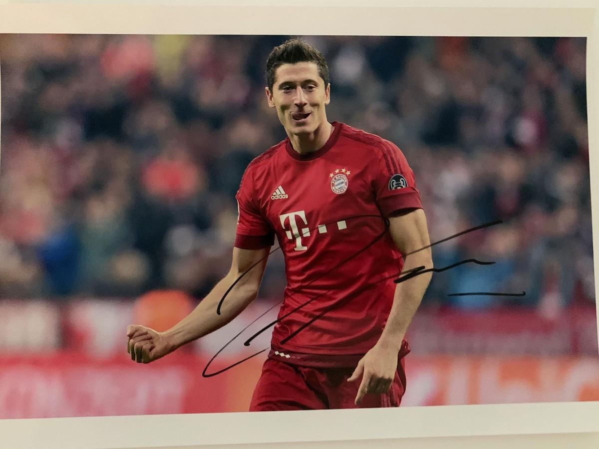 Bayern Munich Soccer player Robert Lewandowski signed photo ...