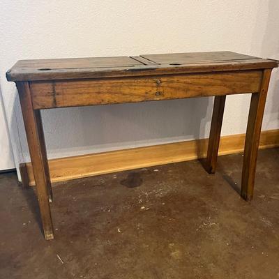 Vintage Wooden Childrens Desk (B1-DG) | EstateSales.org