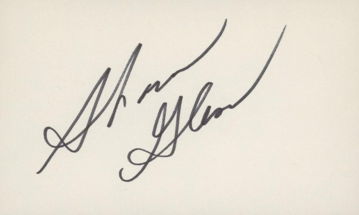 Cagney and Lacey Sharon Gless signature cut | EstateSales.org