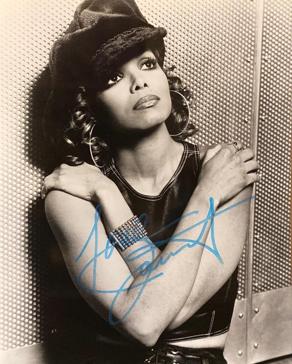 Janet Jackson Signed Photo. GFA Authenticated | EstateSales.org