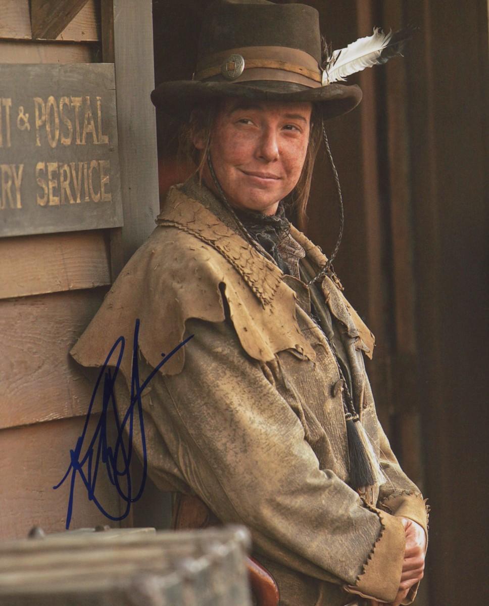 Robin Weigert signed photo | EstateSales.org