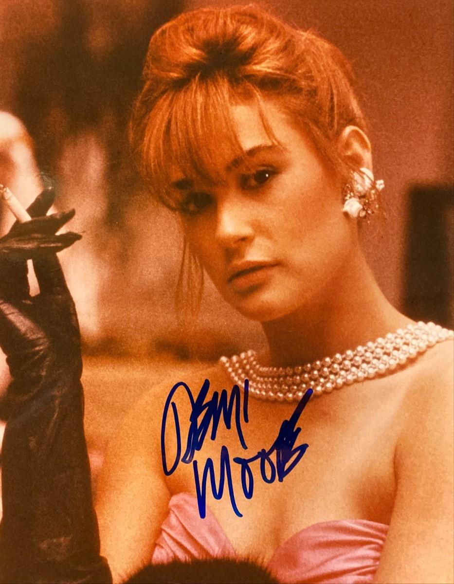 Demi Moore signed photo | EstateSales.org