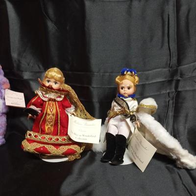 MADAME ALEXANDRA ALICE IN WONDERLAND STORYLAND DOLLS | EstateSales.org