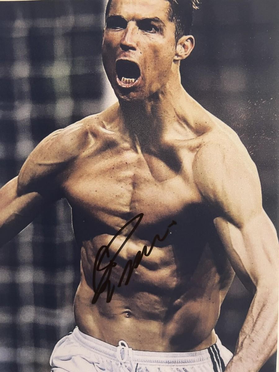 Cristiano Ronaldo signed photo | EstateSales.org