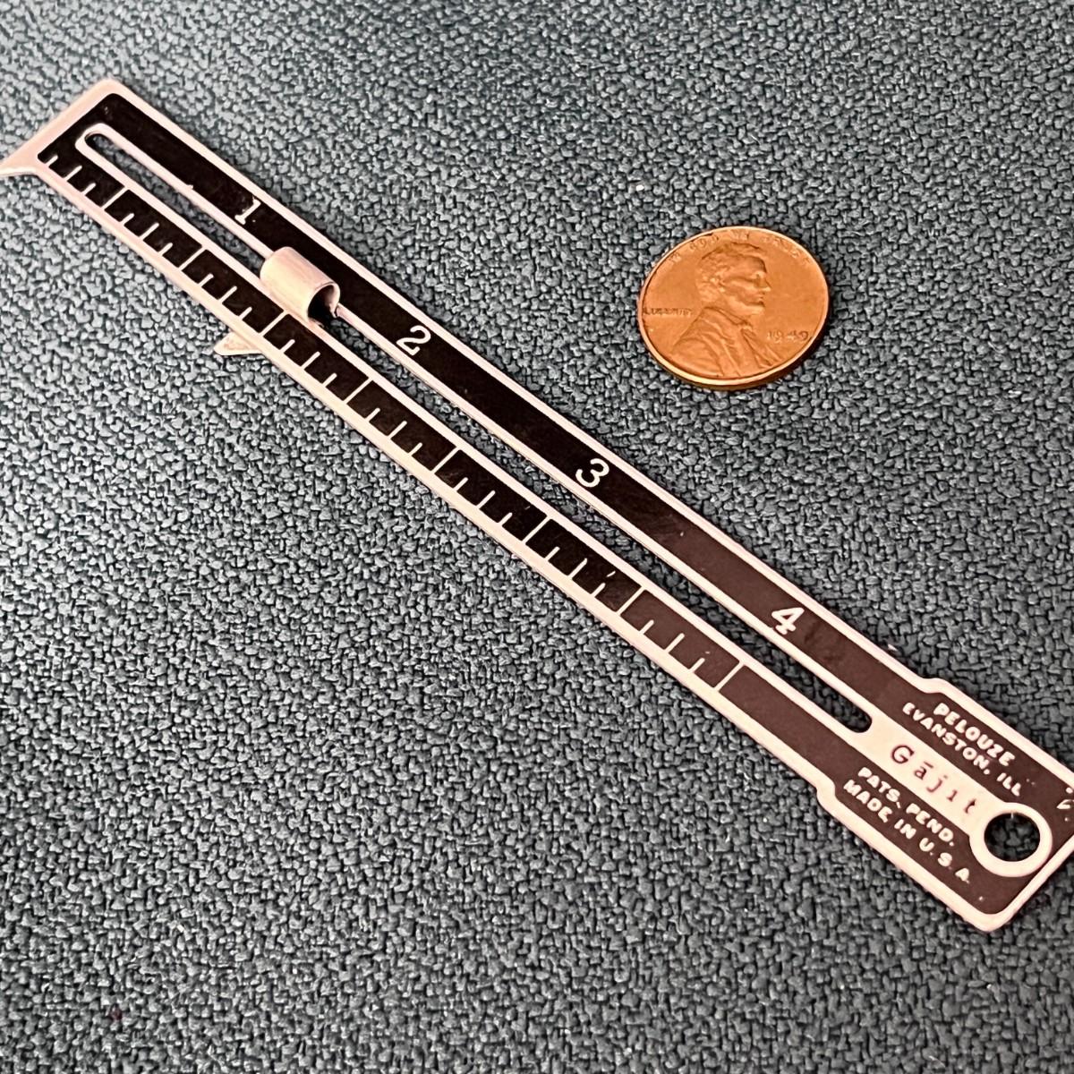 METAL SEWING GAUGE TOOL | EstateSales.org