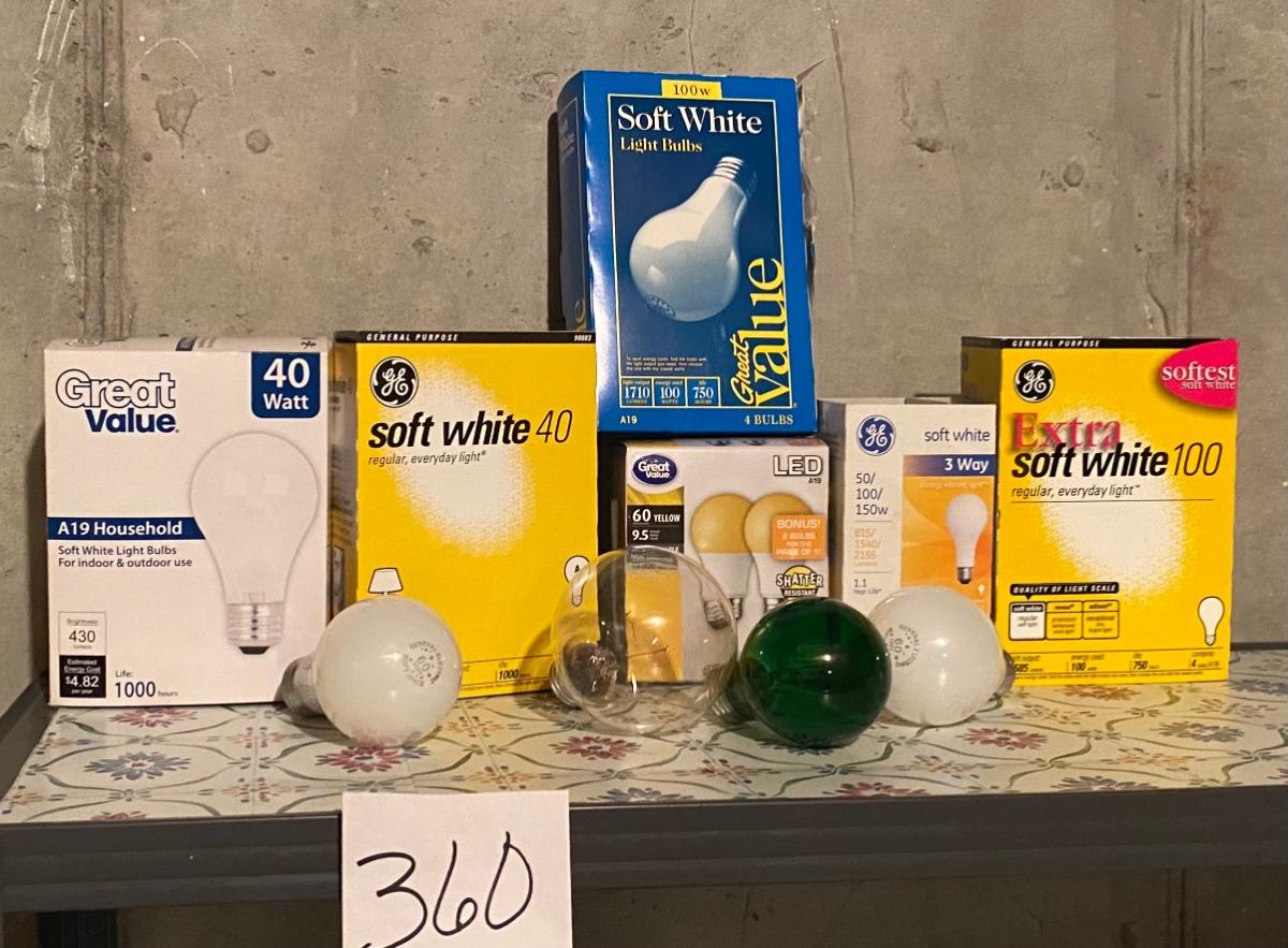 Light Bulb Lot | EstateSales.org