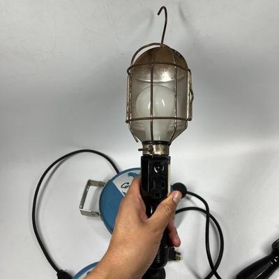 Pair of Vintage Cordomatic Retractable Handy Lite Reel Shop Drop Lights ...