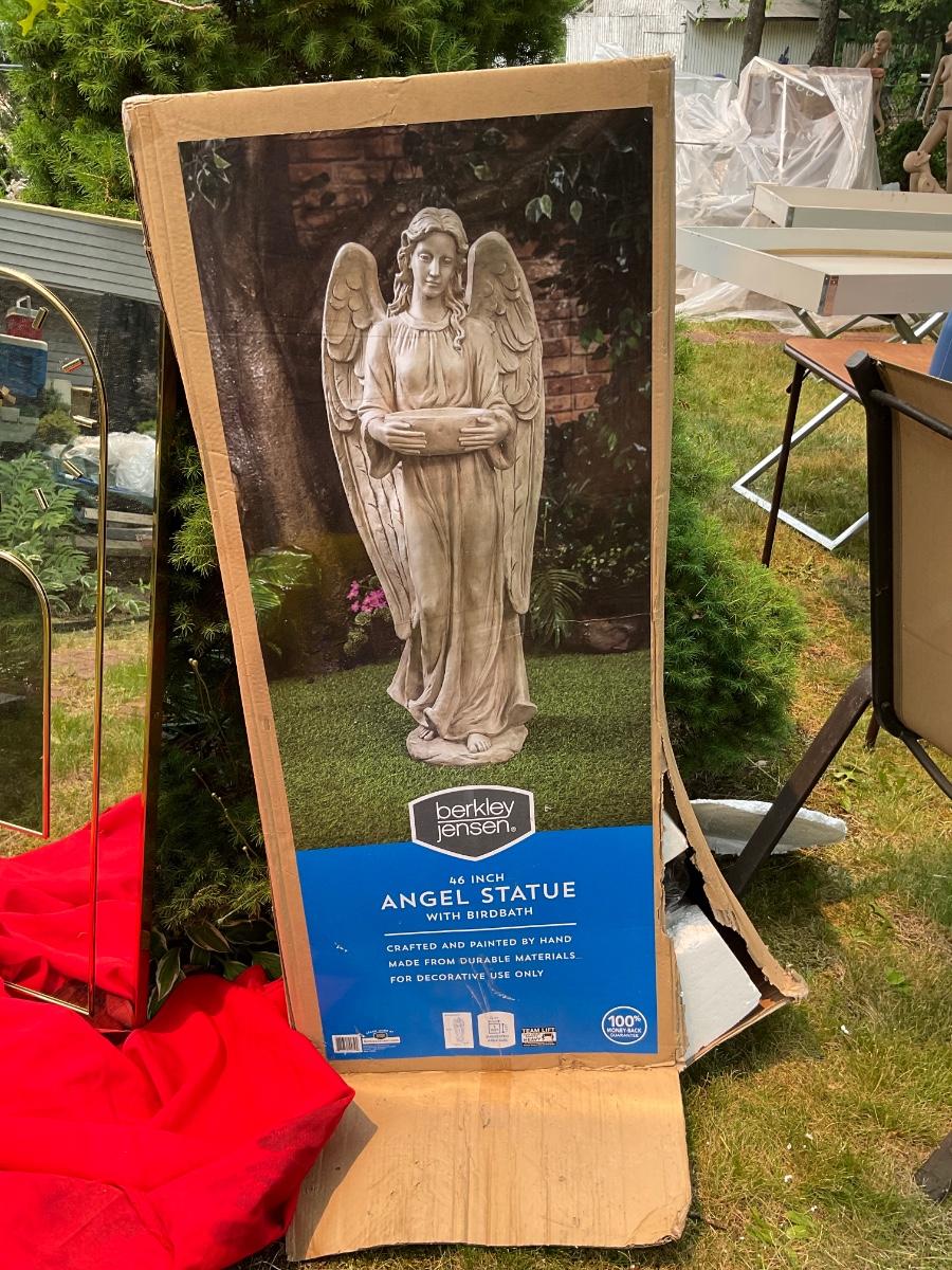 Angel Yard Statue | EstateSales.org