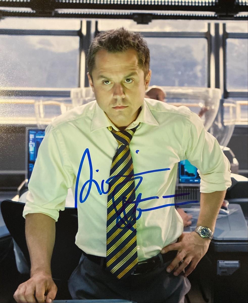 Avatar Giovanni Ribisi signed movie photo | EstateSales.org