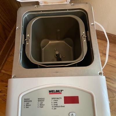 Welbilt bread maker | EstateSales.org