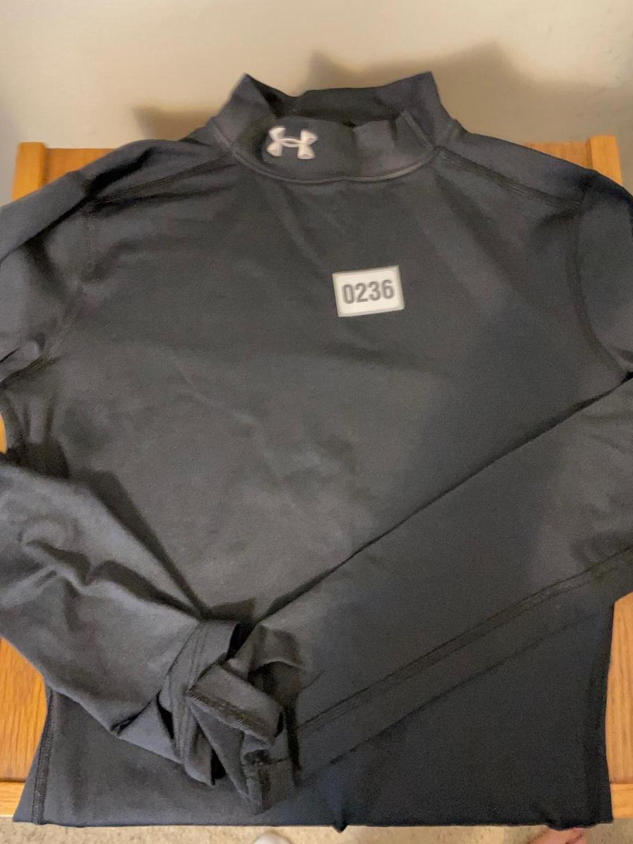 UA compression shirt | EstateSales.org