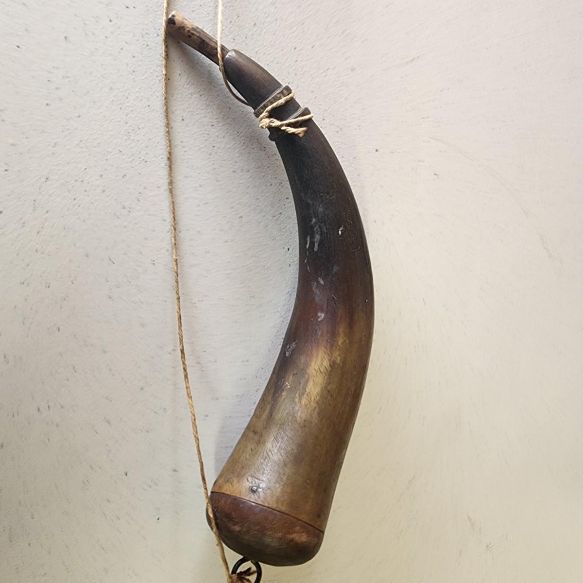 Powder Horn, Civil War Era | EstateSales.org