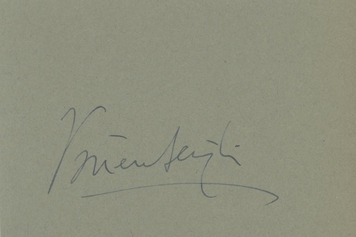 Vivien Leigh signature cut. GFA Authenticated | EstateSales.org