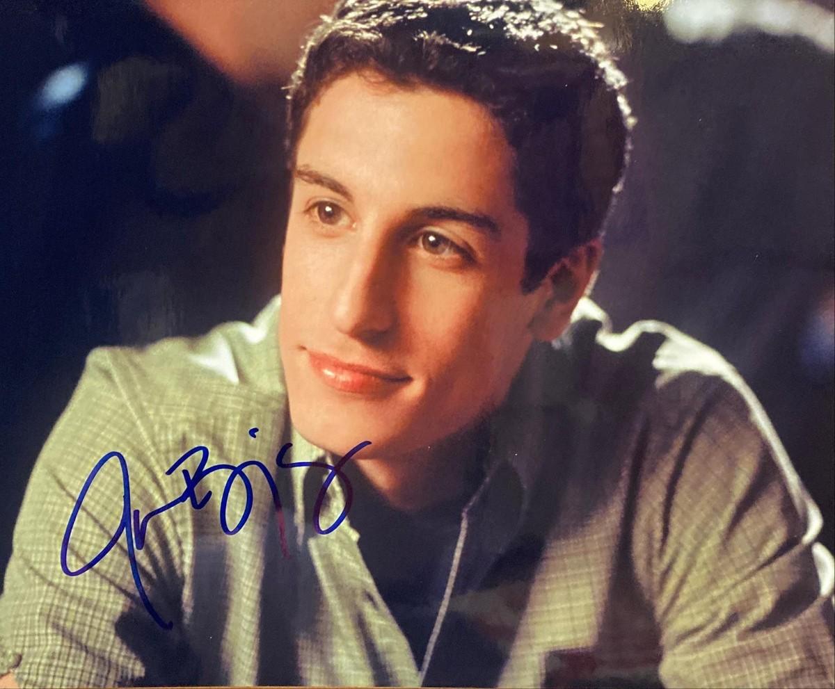 Jason Biggs signed photo | EstateSales.org