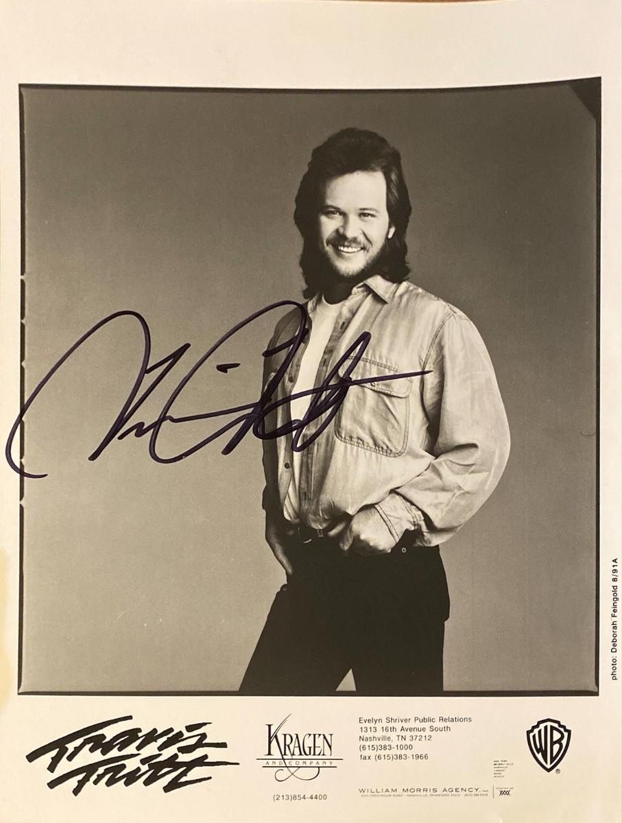 Travis Tritt signed photo | EstateSales.org