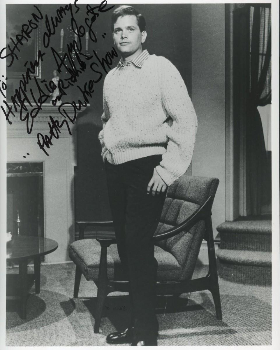 Patty Duke Show Eddie Applegate signed photo | EstateSales.org