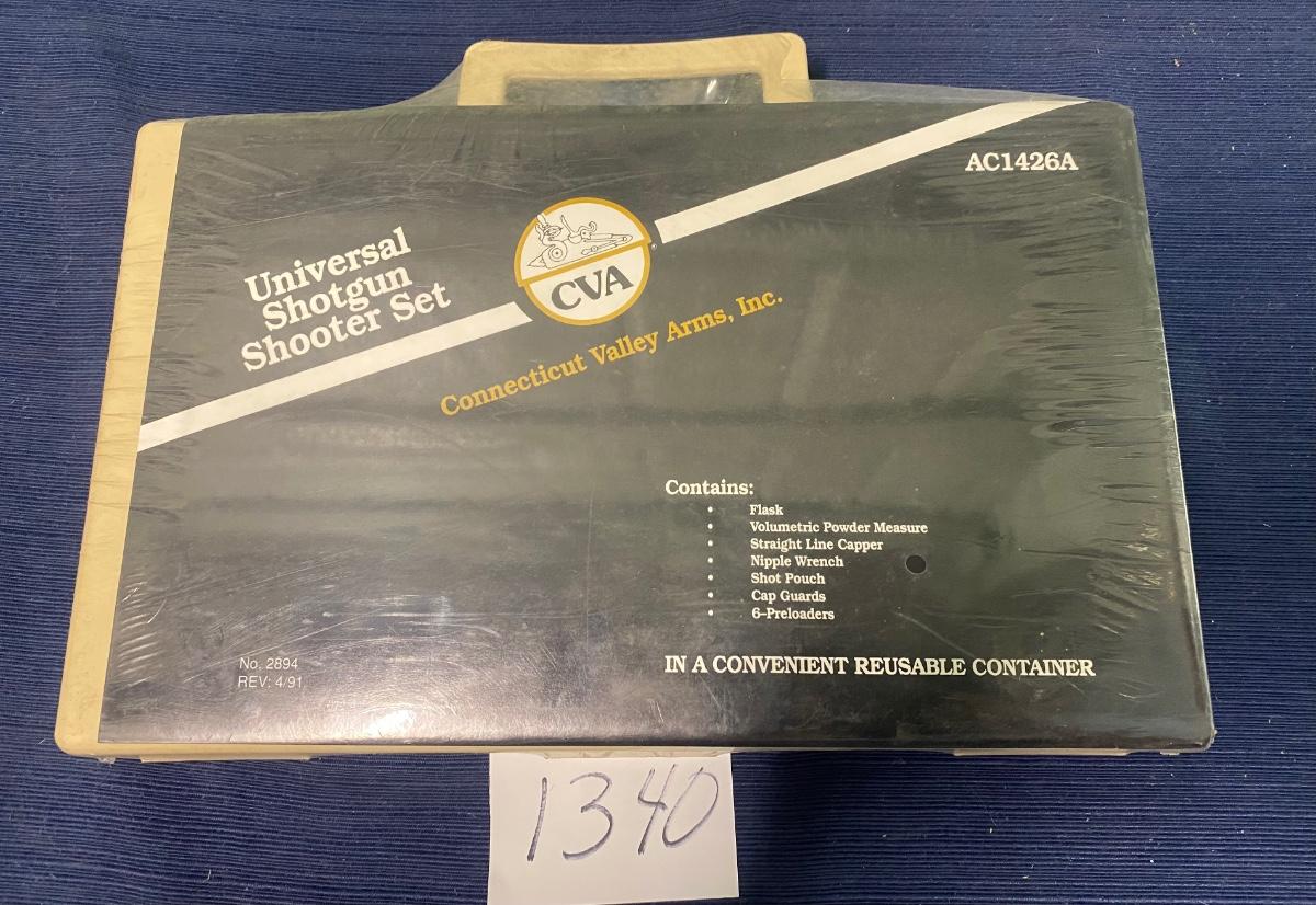 Universal Shotgun Shooter Set | EstateSales.org