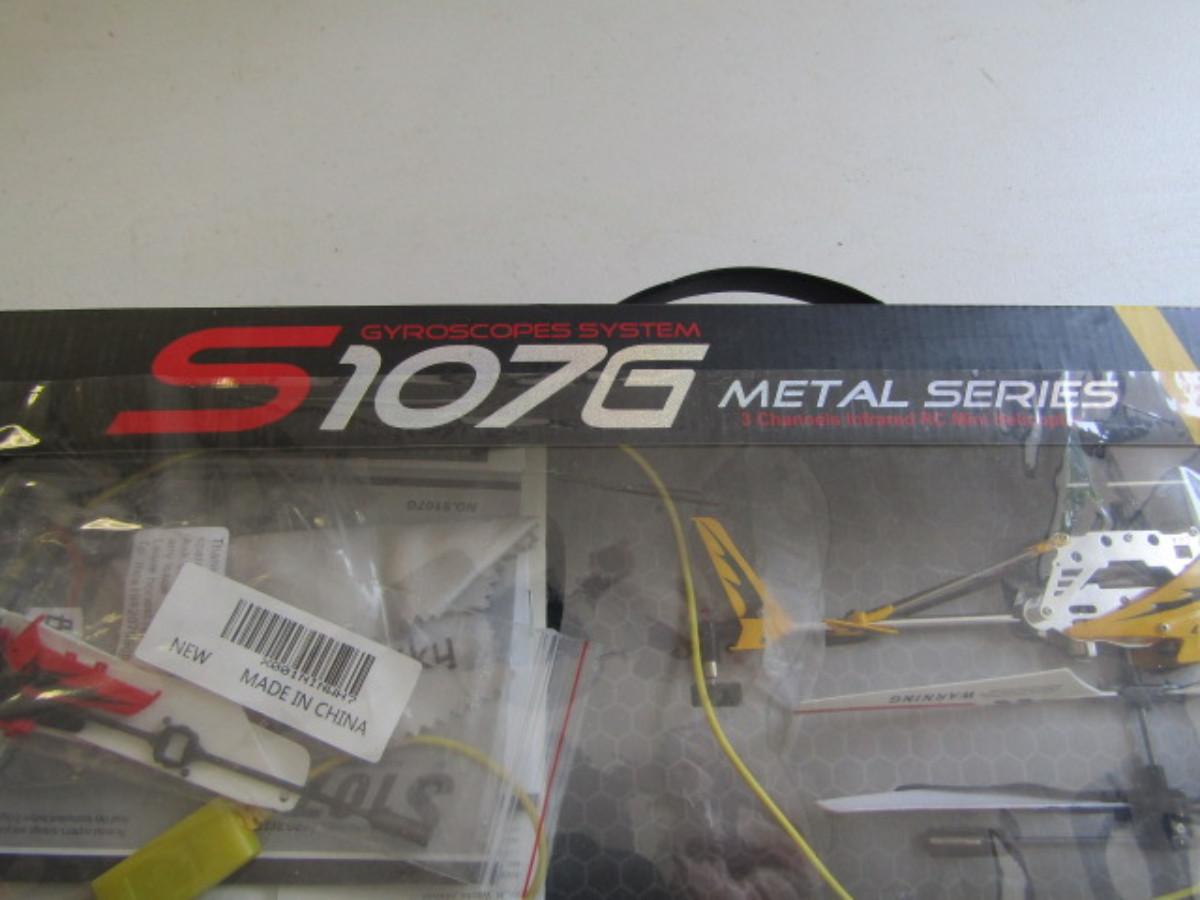 Syma S107G Metal Series Remote Control Mini Helicopter | EstateSales.org