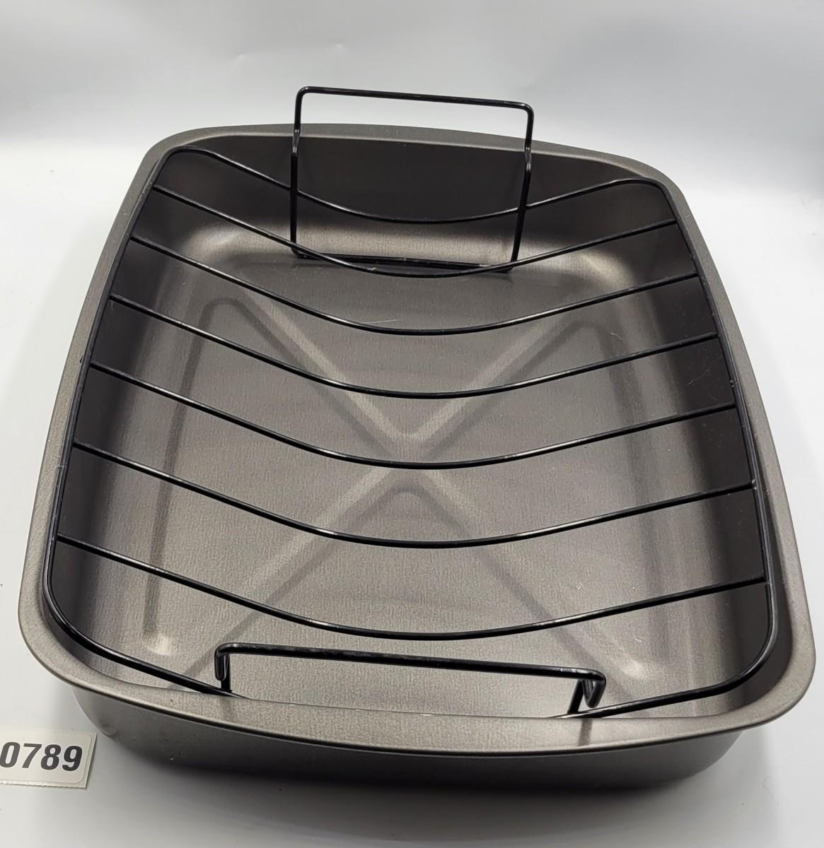 Roaster Pan | EstateSales.org