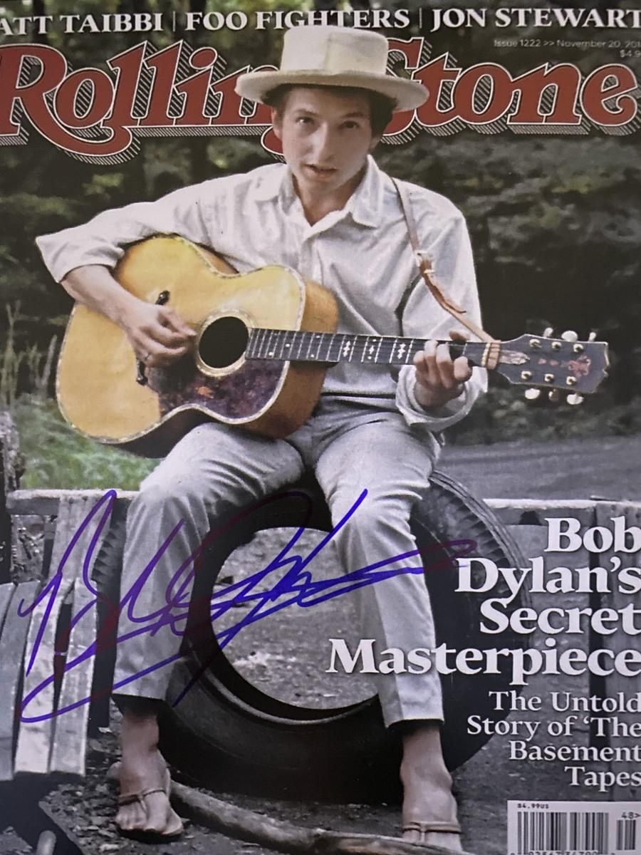 Bob Dylan signed photo | EstateSales.org Bob Dylan signed photo | EstateSales.org