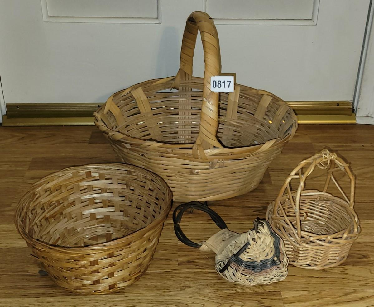 Mixed Basket Lot | EstateSales.org