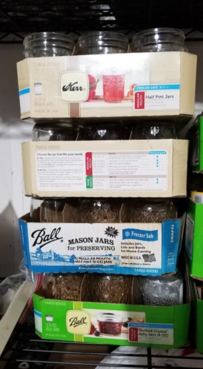 Mason Jar Group # 1 | EstateSales.org