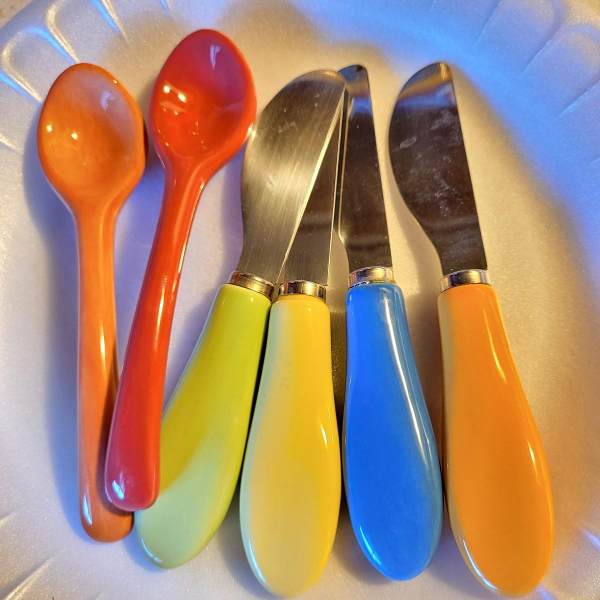 Vintage Fiesta Mid Century Flatware Utensils | EstateSales.org