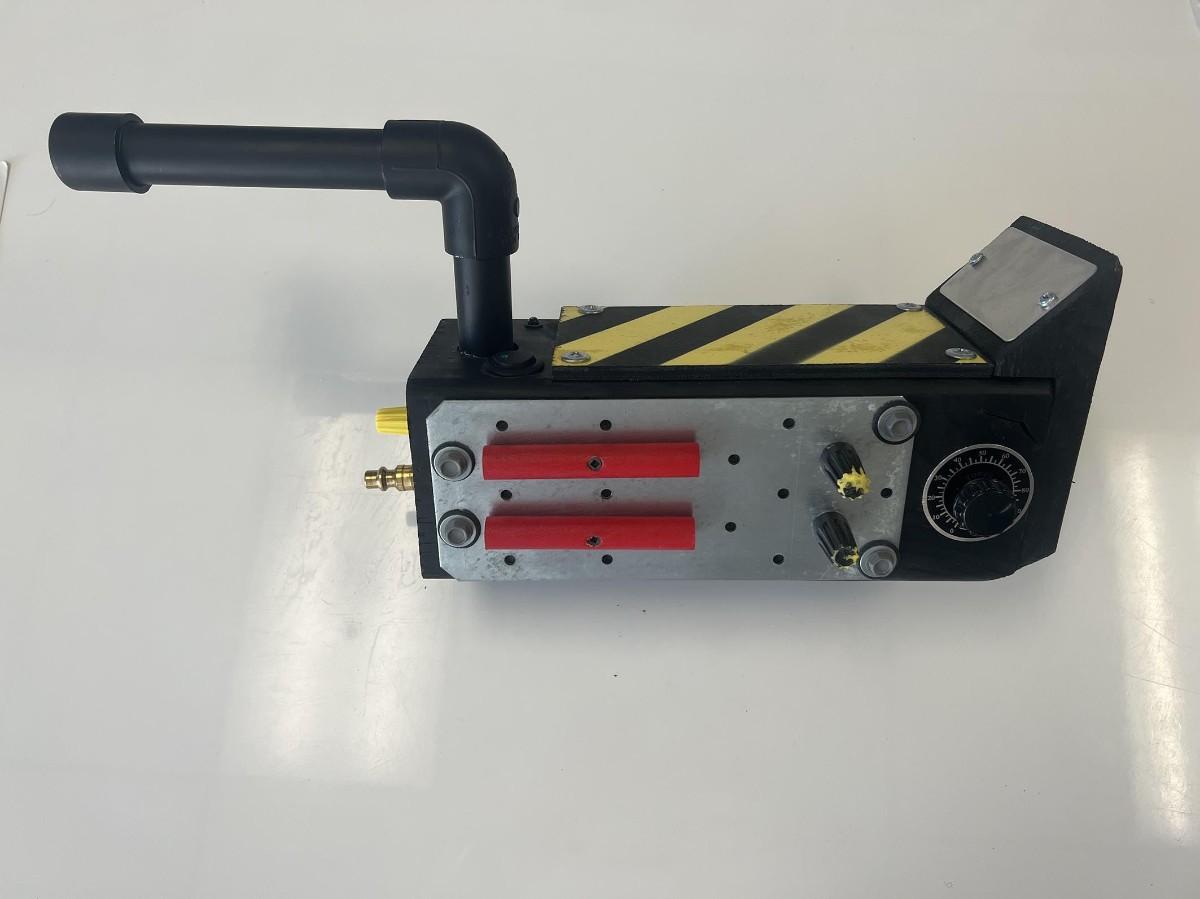 Ghostbusters replica ghost trap | EstateSales.org