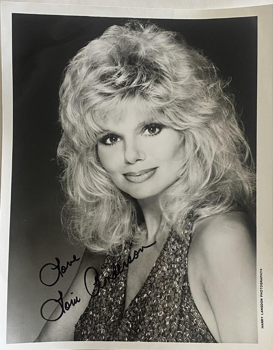 Loni Anderson signed photo | EstateSales.org