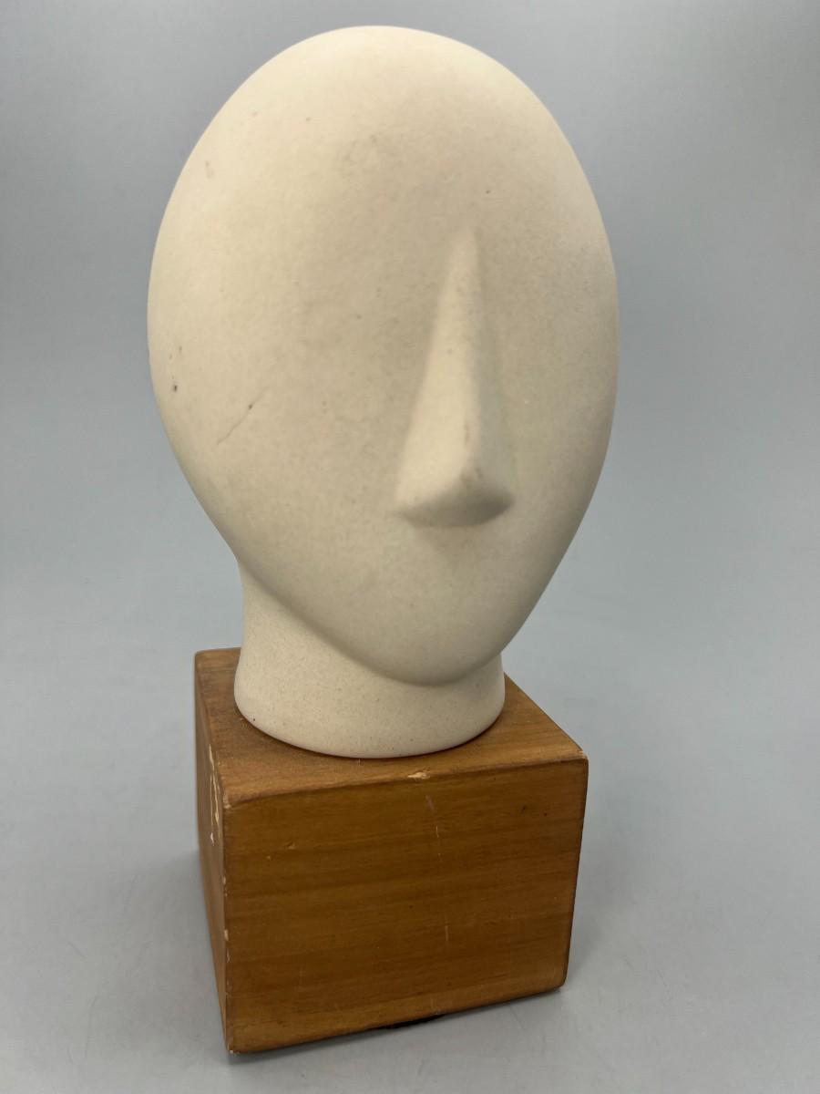 Mid Century Modern Style Abstract Bust Sculpture | EstateSales.org