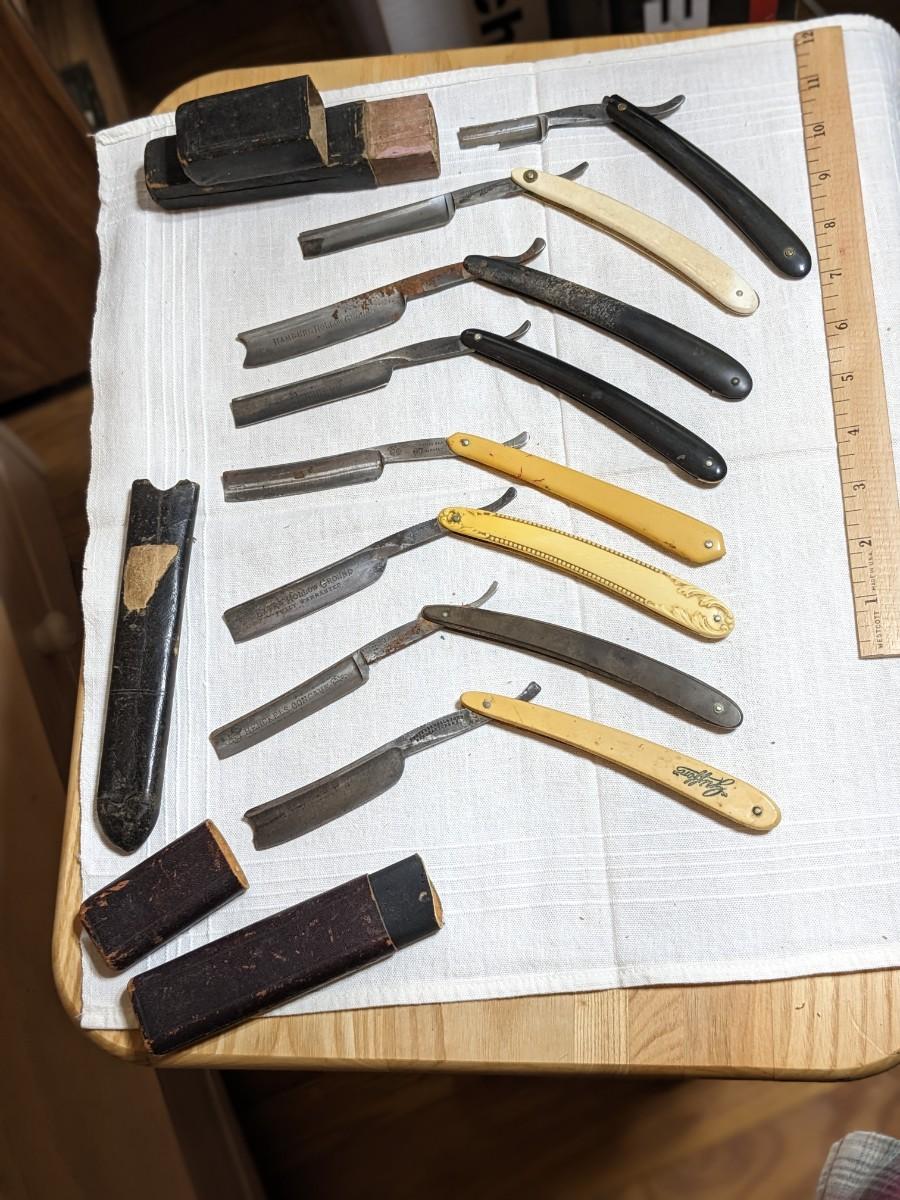 Lot of 8 Vintage Antique Straight Razors | EstateSales.org