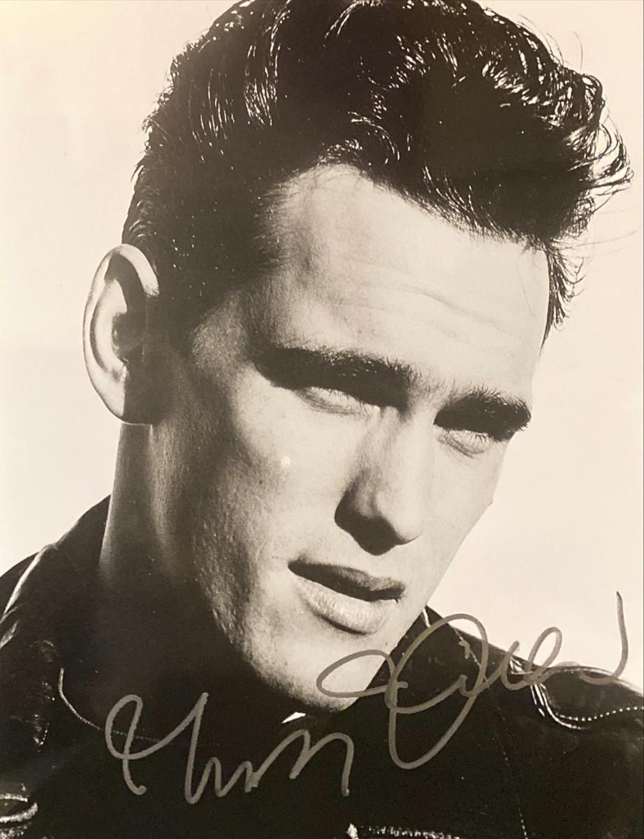 Matt Dillon Signed Photo | EstateSales.org