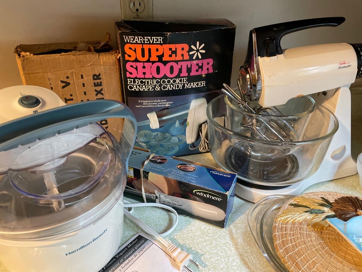 Mixer, salad shooter, spinner ice cream maker | EstateSales.org