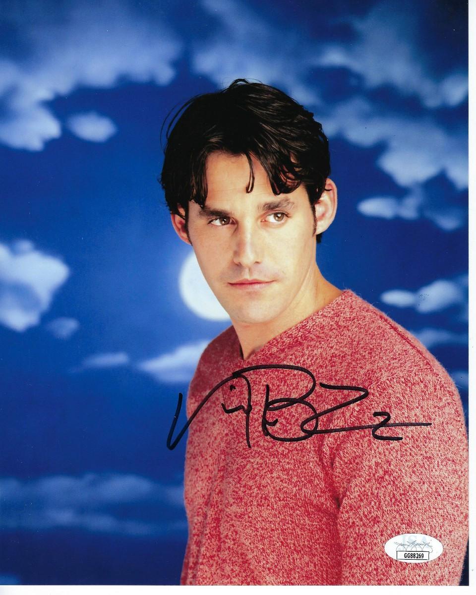 Nicholas Brendon Signed Photo (JSA Certified) | EstateSales.org